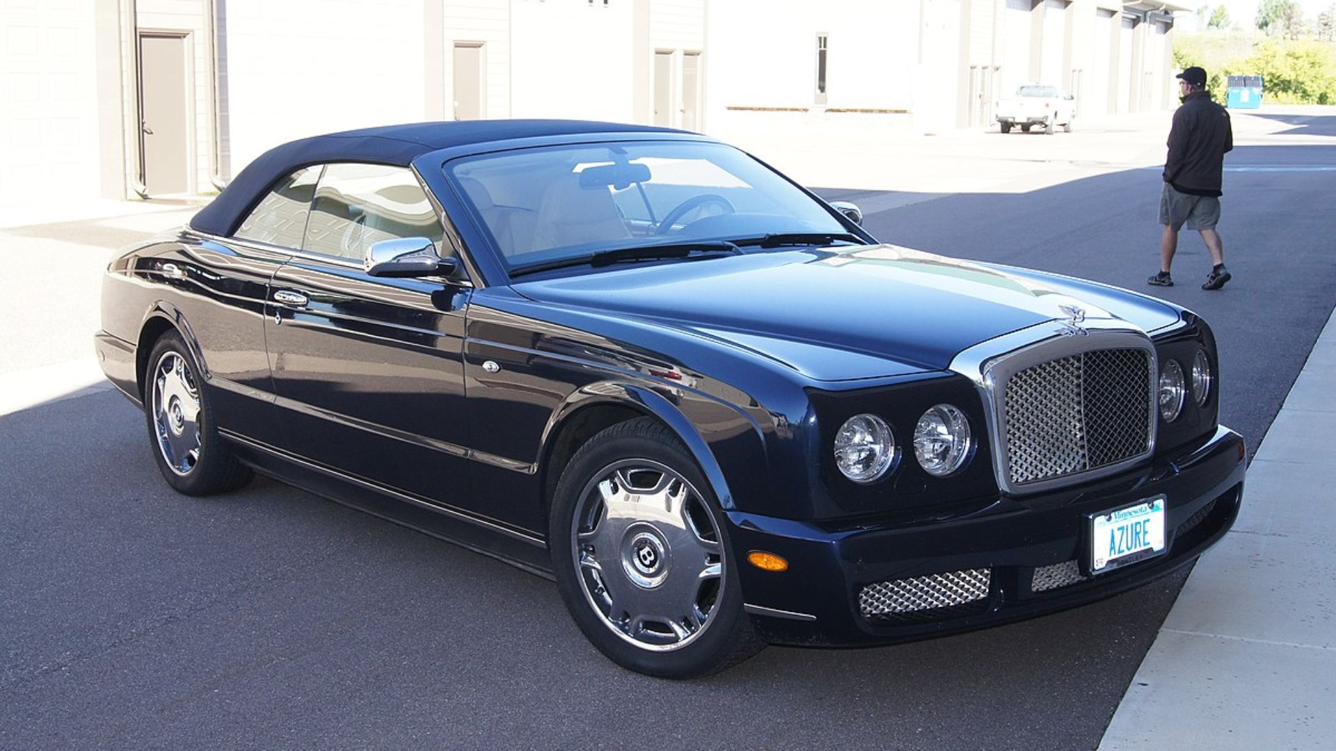 Inside Will Smith’s $1.1M car collection (2023)