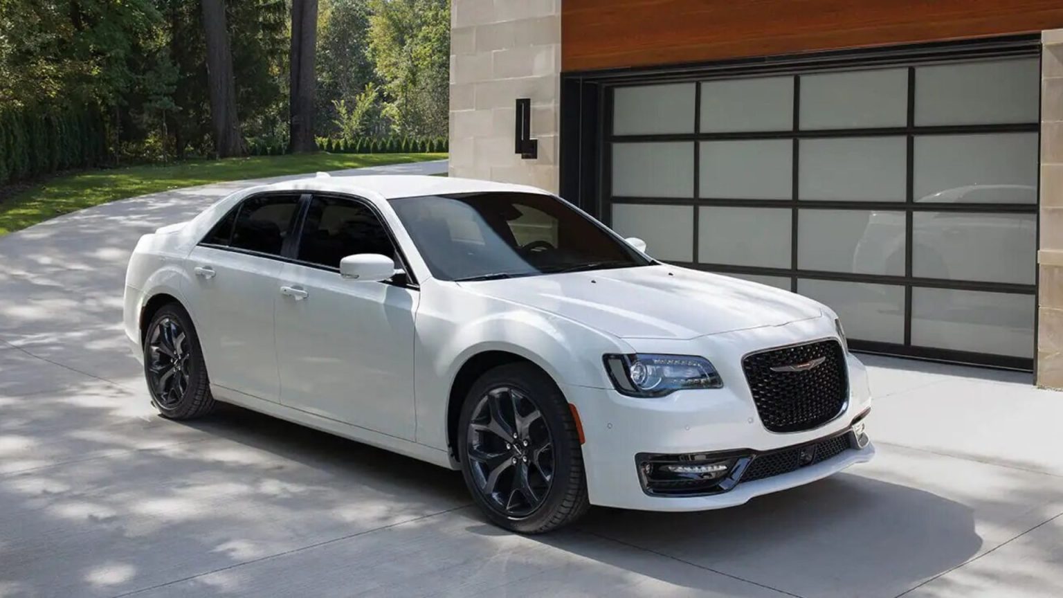 Inside Ice Cube’s $1.5M car collection (2023)