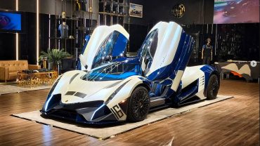 Inside Drake’s $10.2M car collection (2023)