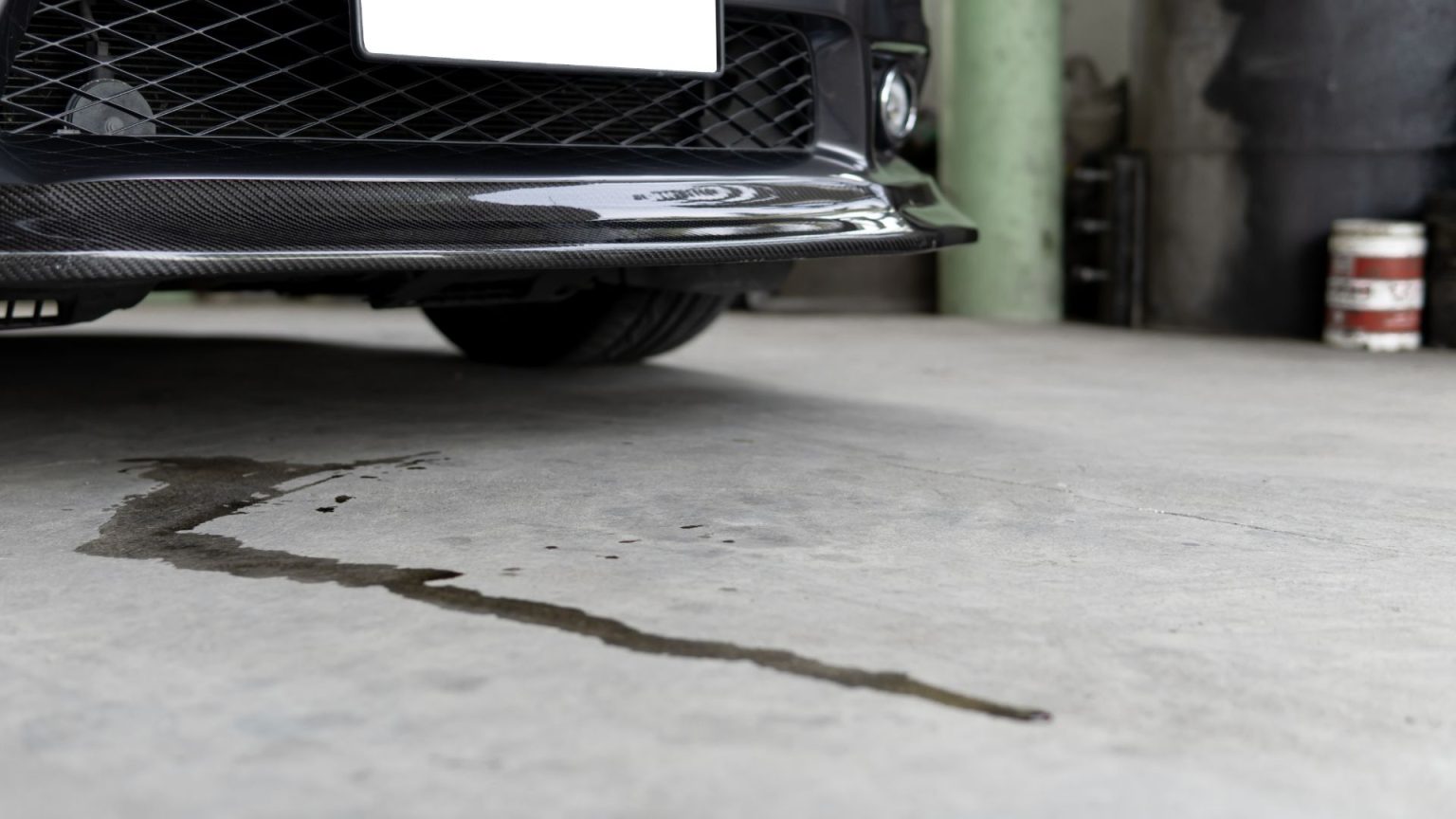 No oil in car symptoms and causes — all you need to know