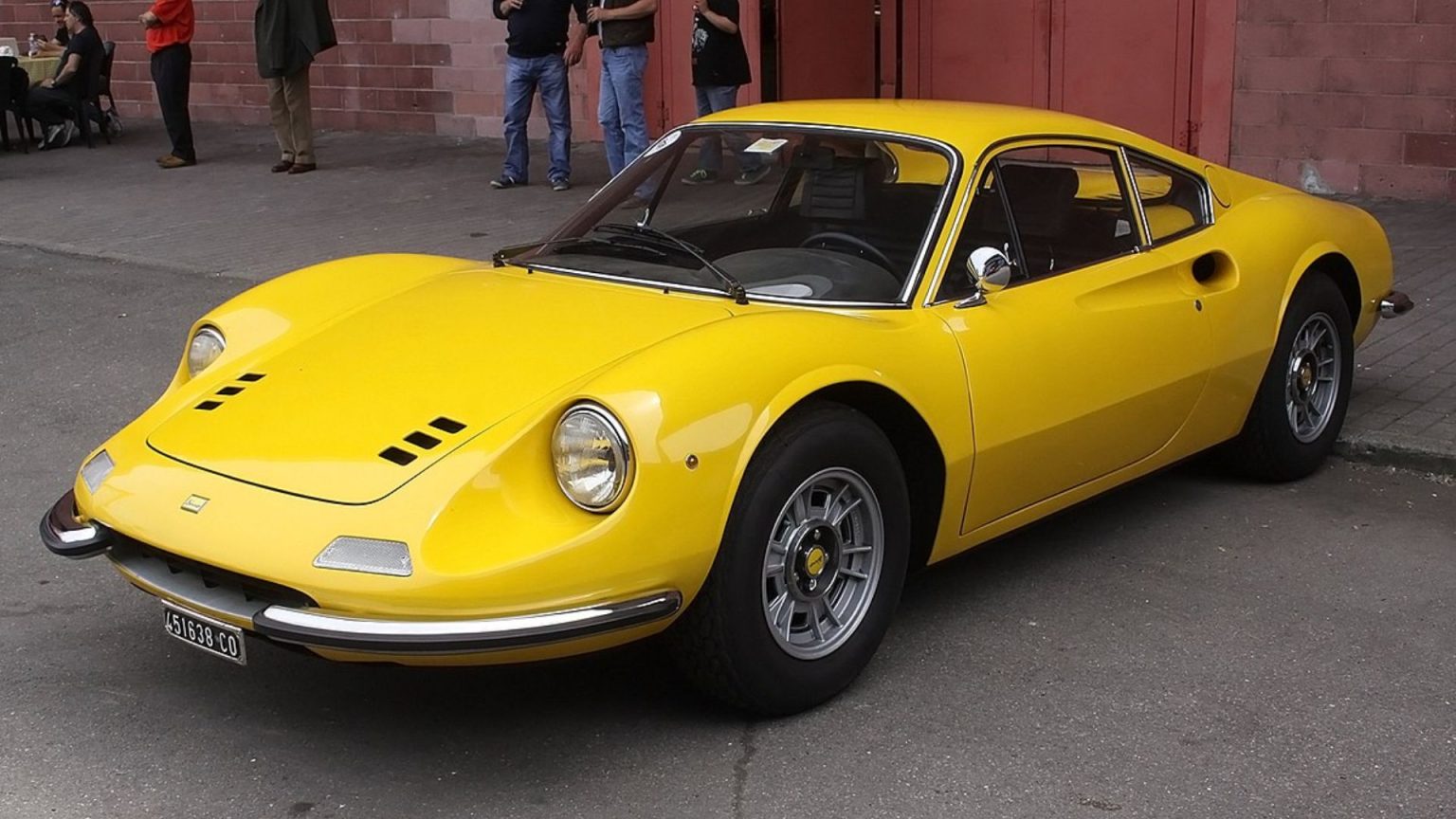 Inside Eric Clapton’s $10.7M car collection (2023)