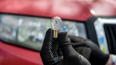 Types of headlights — differences and benefits explained | REREV