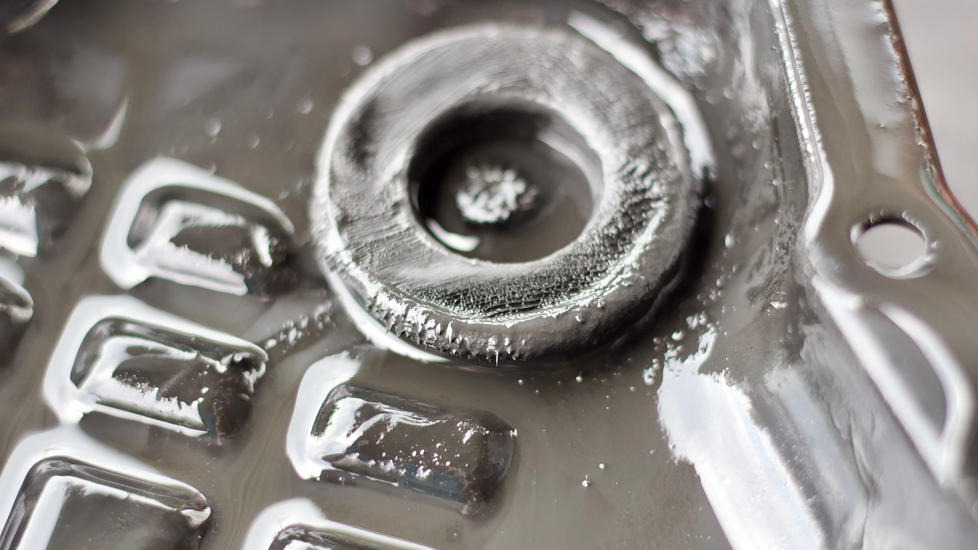 Metal shavings in oil — causes and fixes | REREV