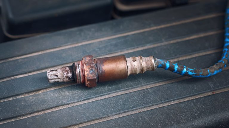 Bad oxygen sensor symptoms — causes and fixes | REREV