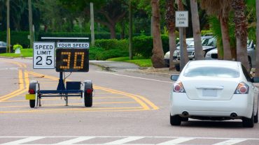 A safe speed to drive your car — optimal speed explained | REREV