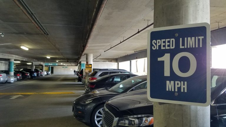 What is the speed limit in a parking lot? — explained | REREV