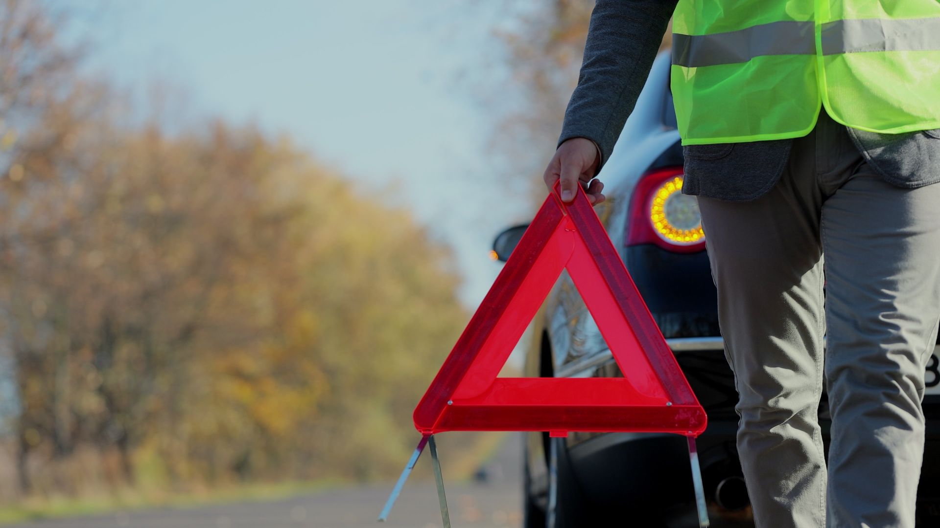 How to change a tire - a step-by-step guide | REREV