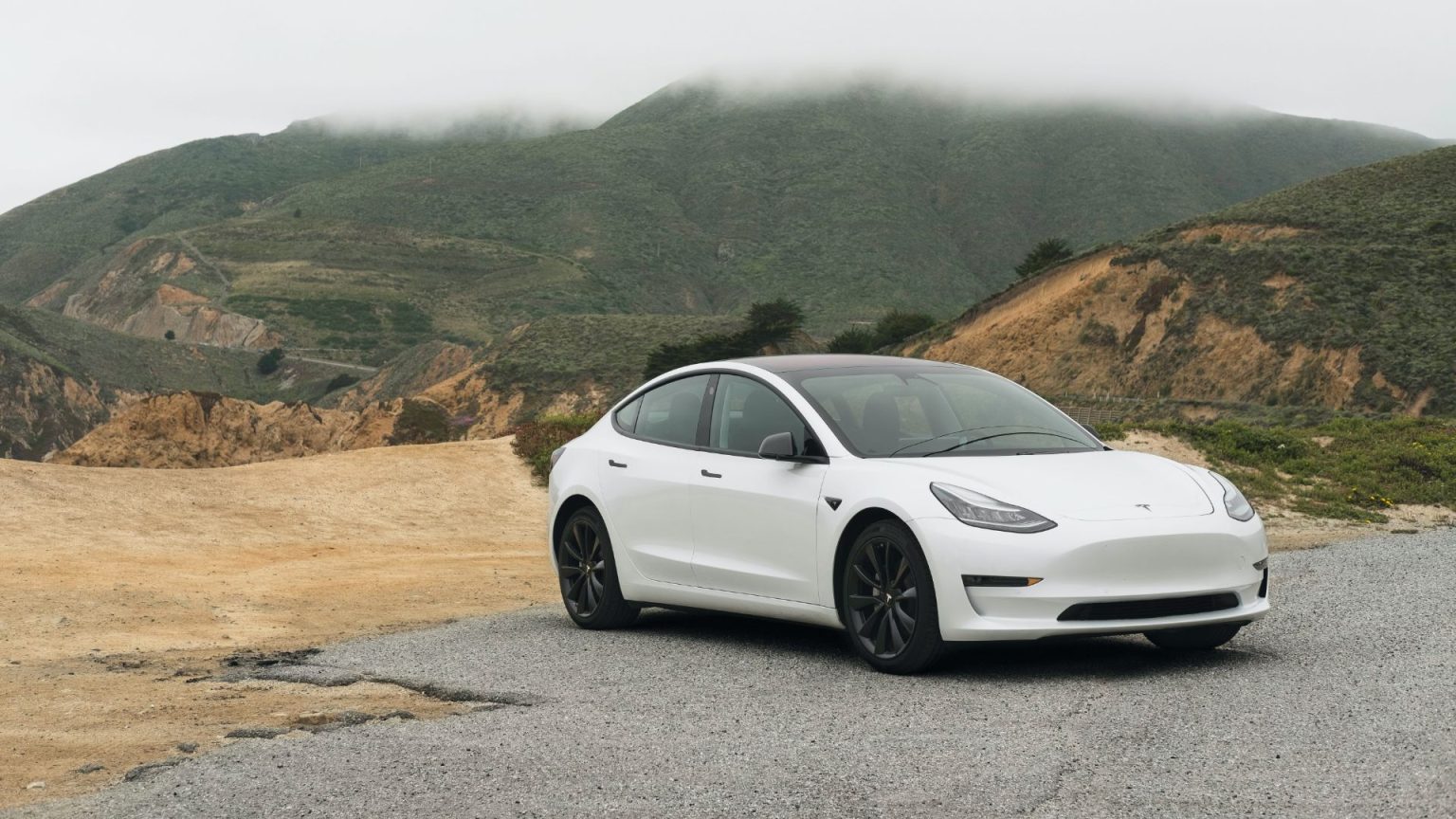How many miles can a Tesla last? — explained | REREV